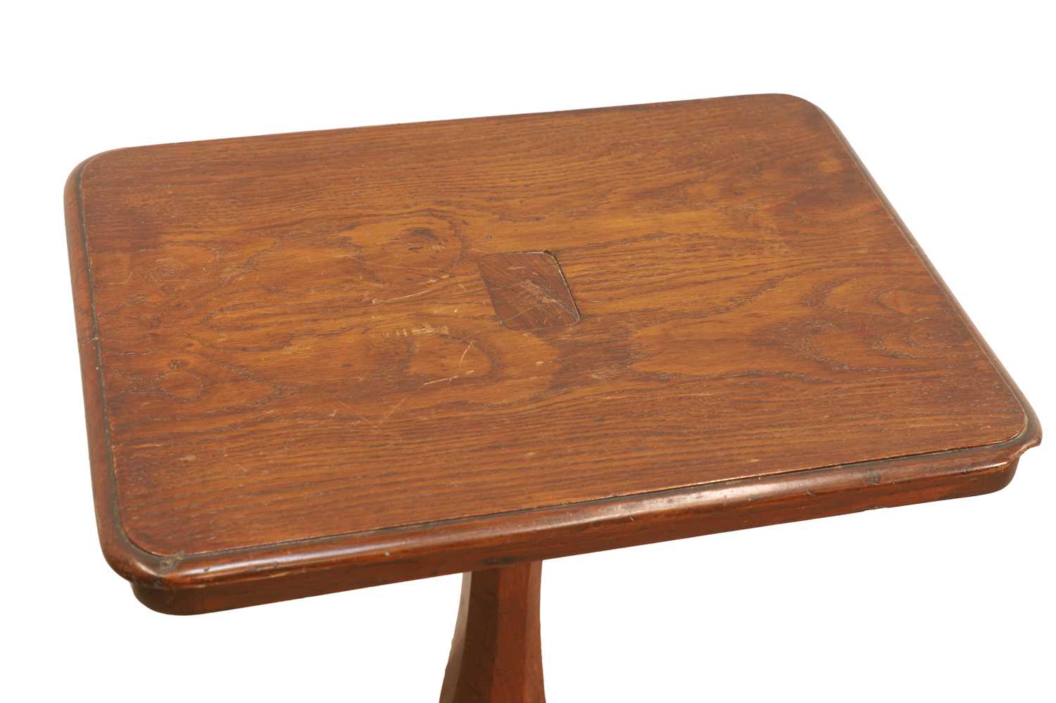 Lot 502 - A small oak occasional table,